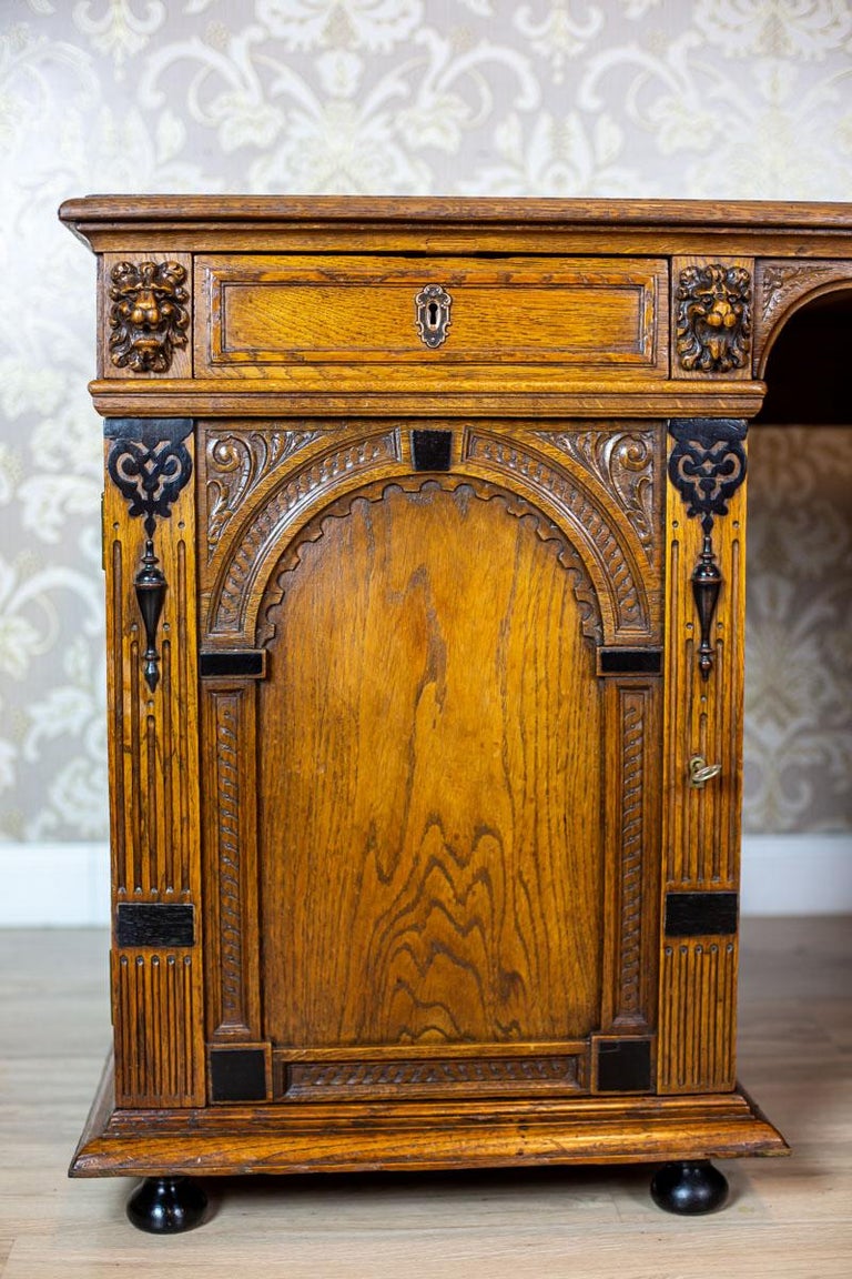 19th Century Neo-Renaissance Oak Desk at 1stDibs
