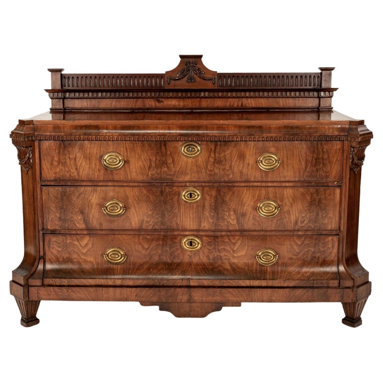 19th Century Neoclassical Commode For Sale at 1stDibs