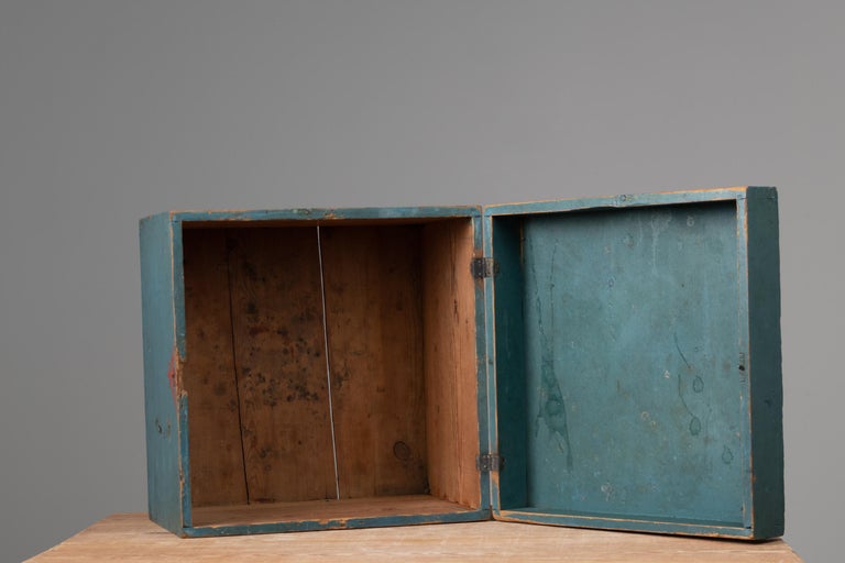 19th Century Original Swedish Blue Pine Box For Sale at 1stDibs