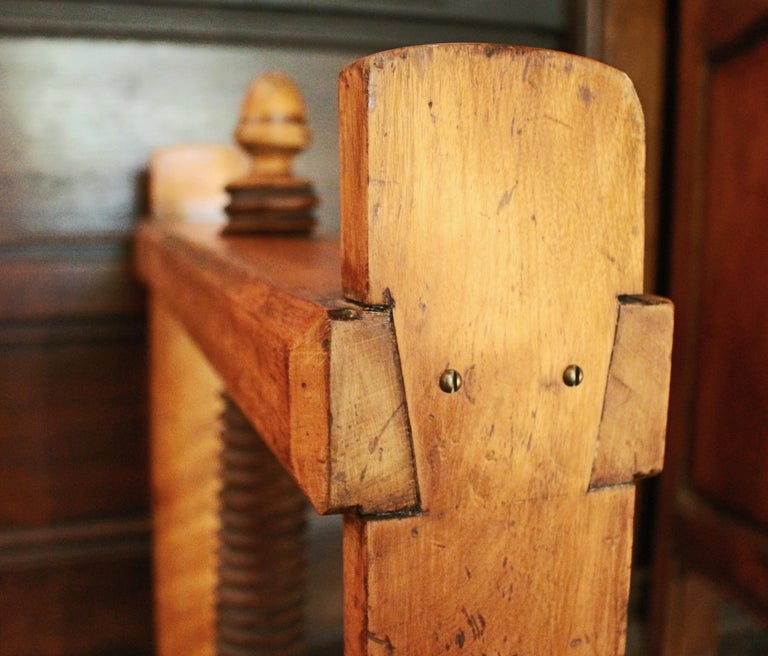 19th Century Oversized Maple Book Press For Sale at 1stDibs