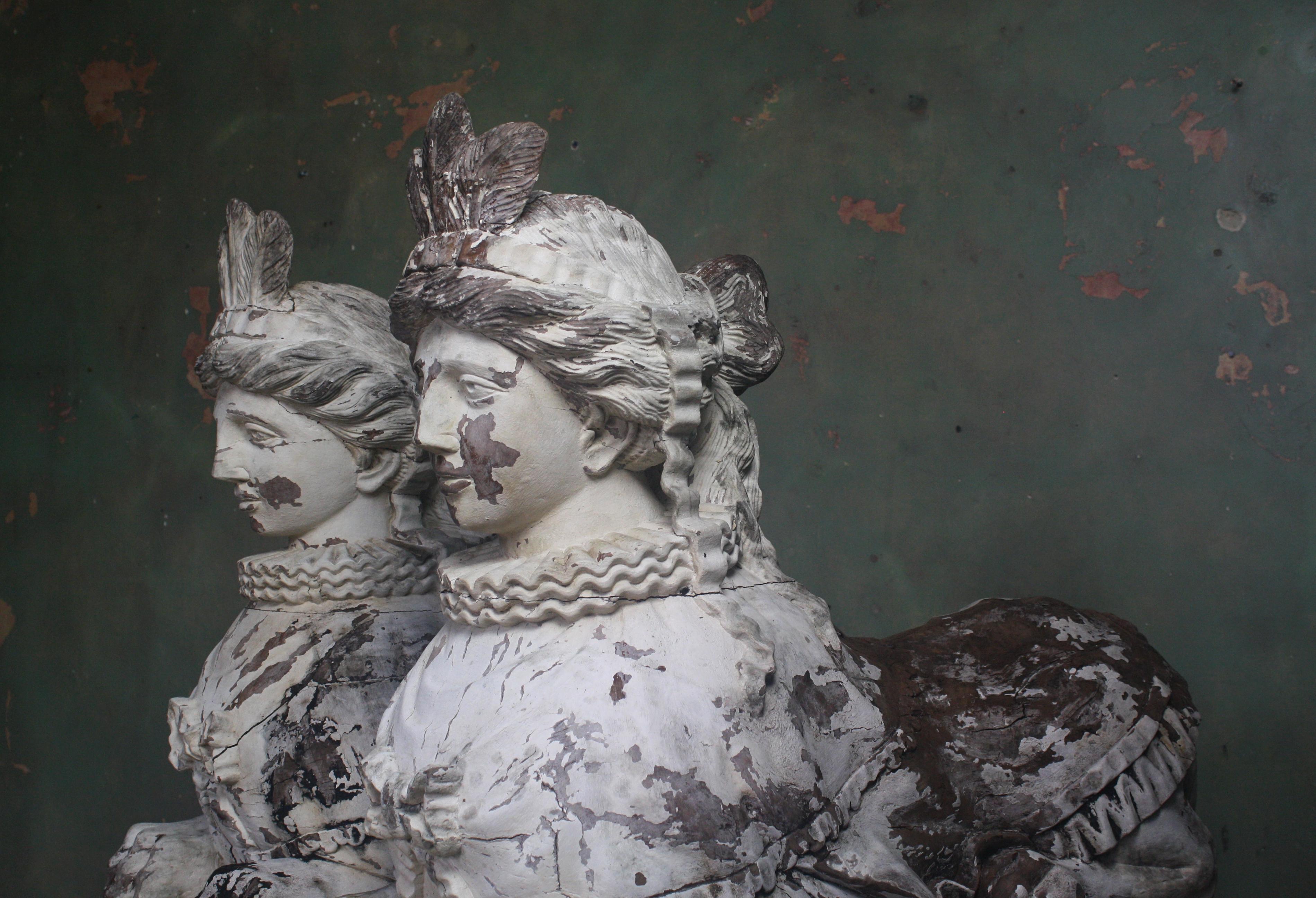 19th Century Pair of Carved Entrance Guardians, Neoclassical Carved ...