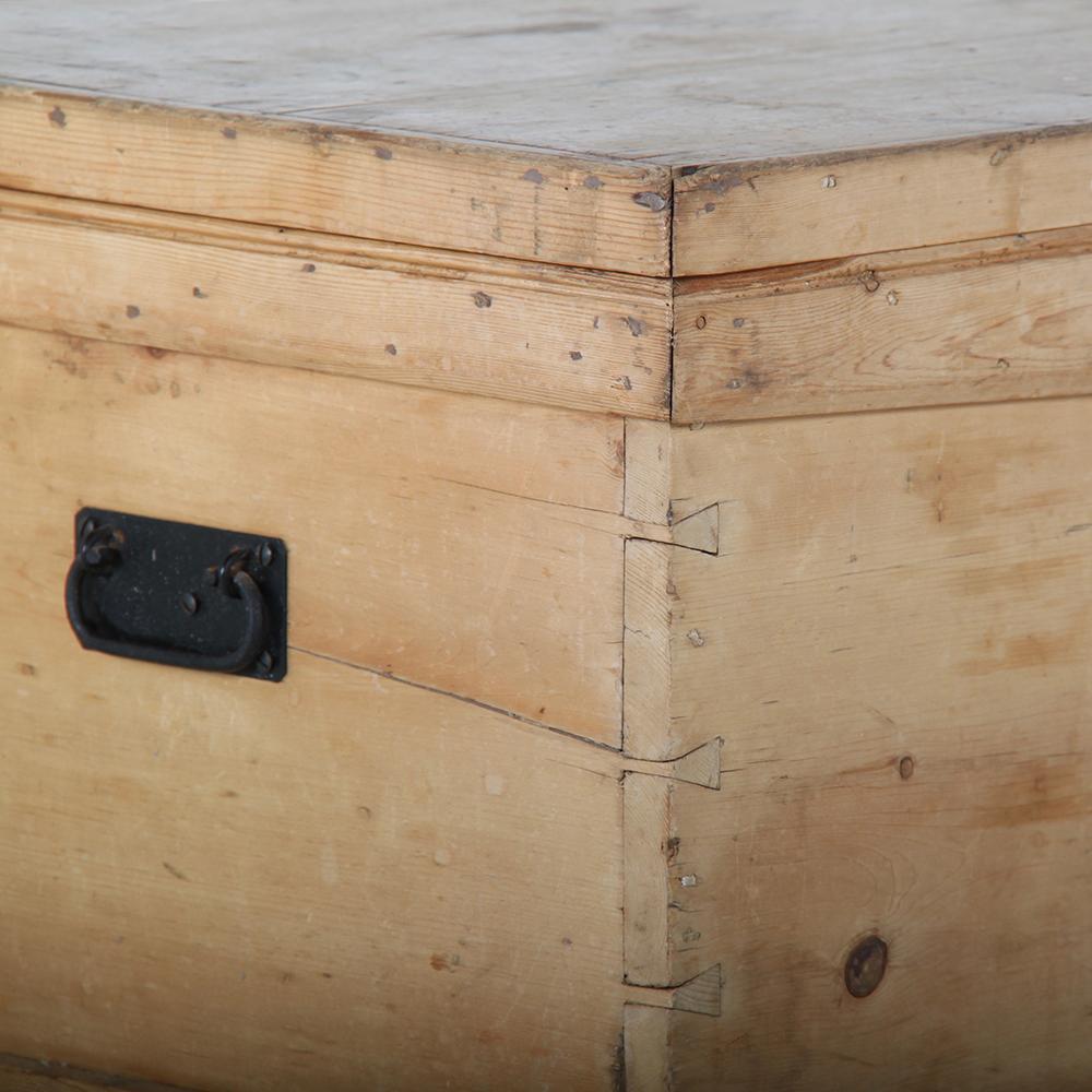 19th Century Pine Blanket Box at 1stDibs | rustic blanket box
