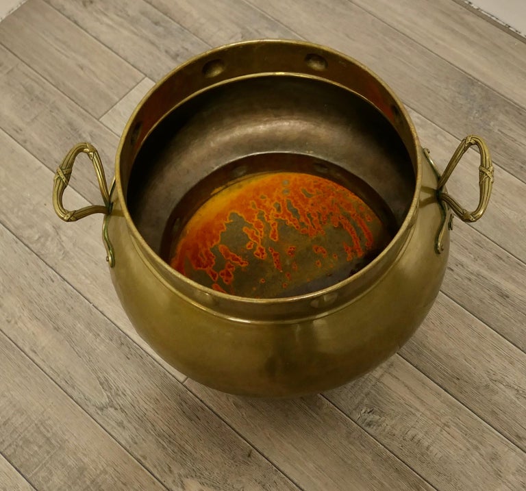 19th Century Pot Belly Brass Coal Bucket on Feet For Sale at 1stDibs