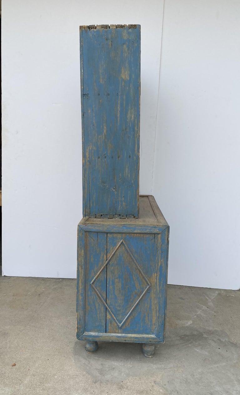 19th Century Primitive Cabinet For Sale at 1stDibs