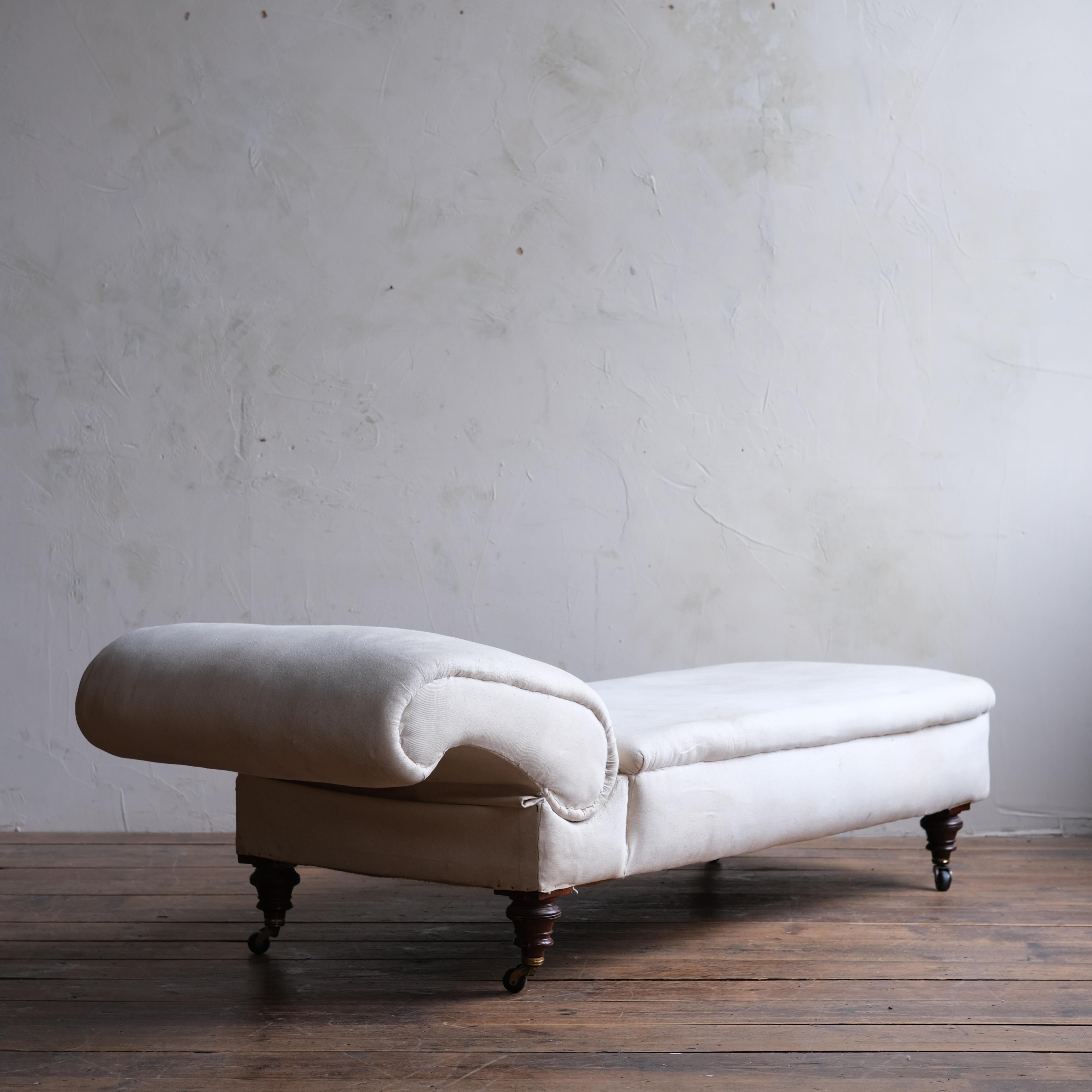 19th Century Reclining Daybed at 1stDibs
