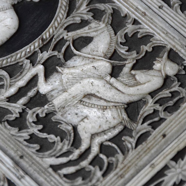 19th Century Russian Archangel Carved Whalebone Box For Sale at 1stDibs