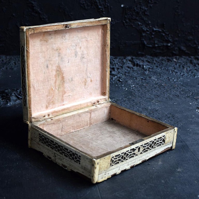 19th Century Russian Archangel Carved Whalebone Box For Sale at 1stDibs