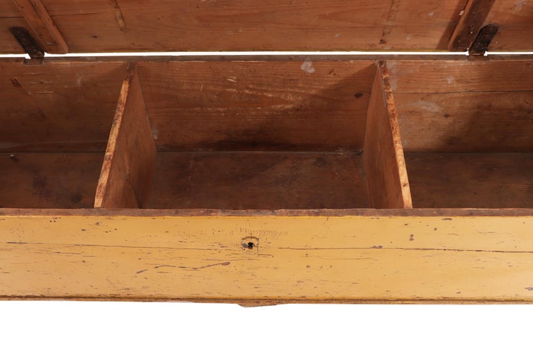19th Century Rustic Canadian Yellow Wooden Bench For Sale at 1stDibs
