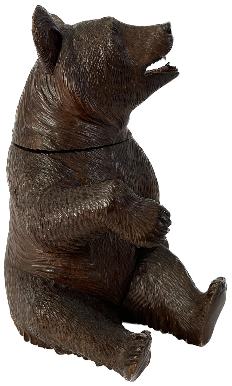 19th Century Small Black Forest Bear Humidor For Sale at 1stDibs