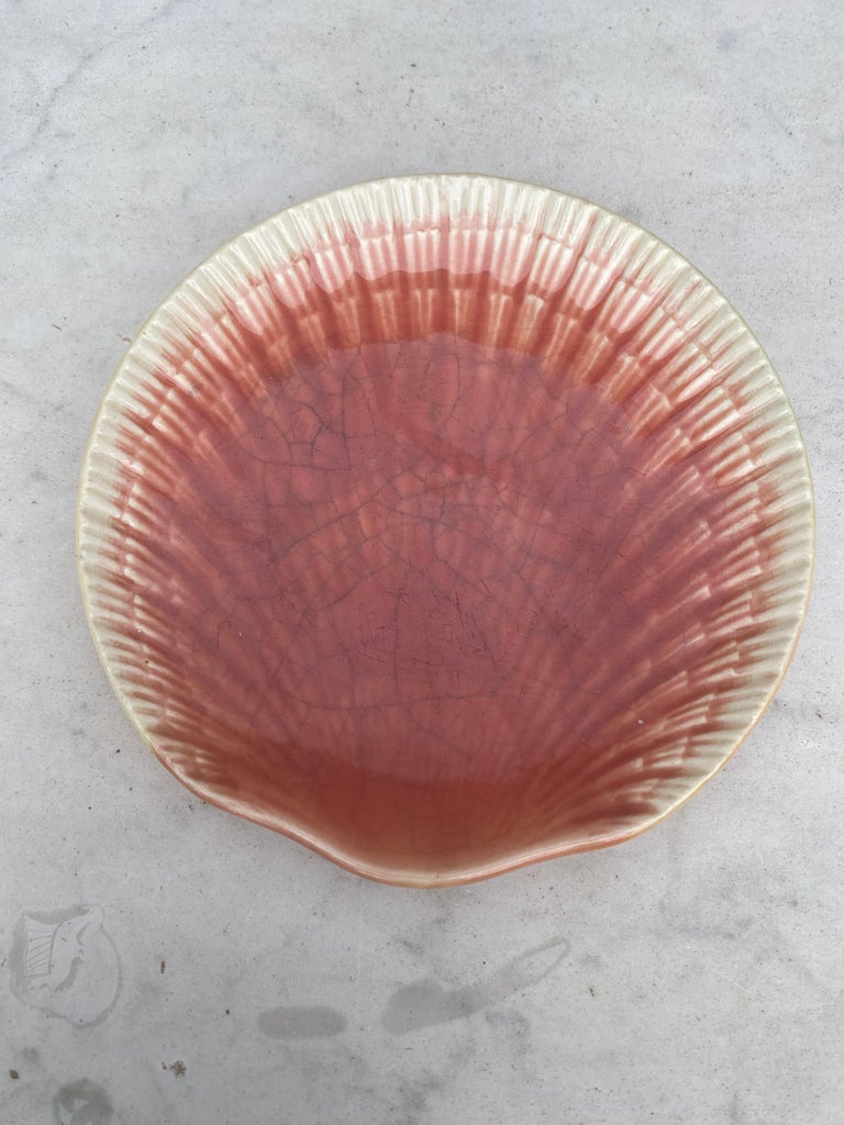 19th Century Small Majolica Shell Plate Sarreguemines For Sale at 1stDibs