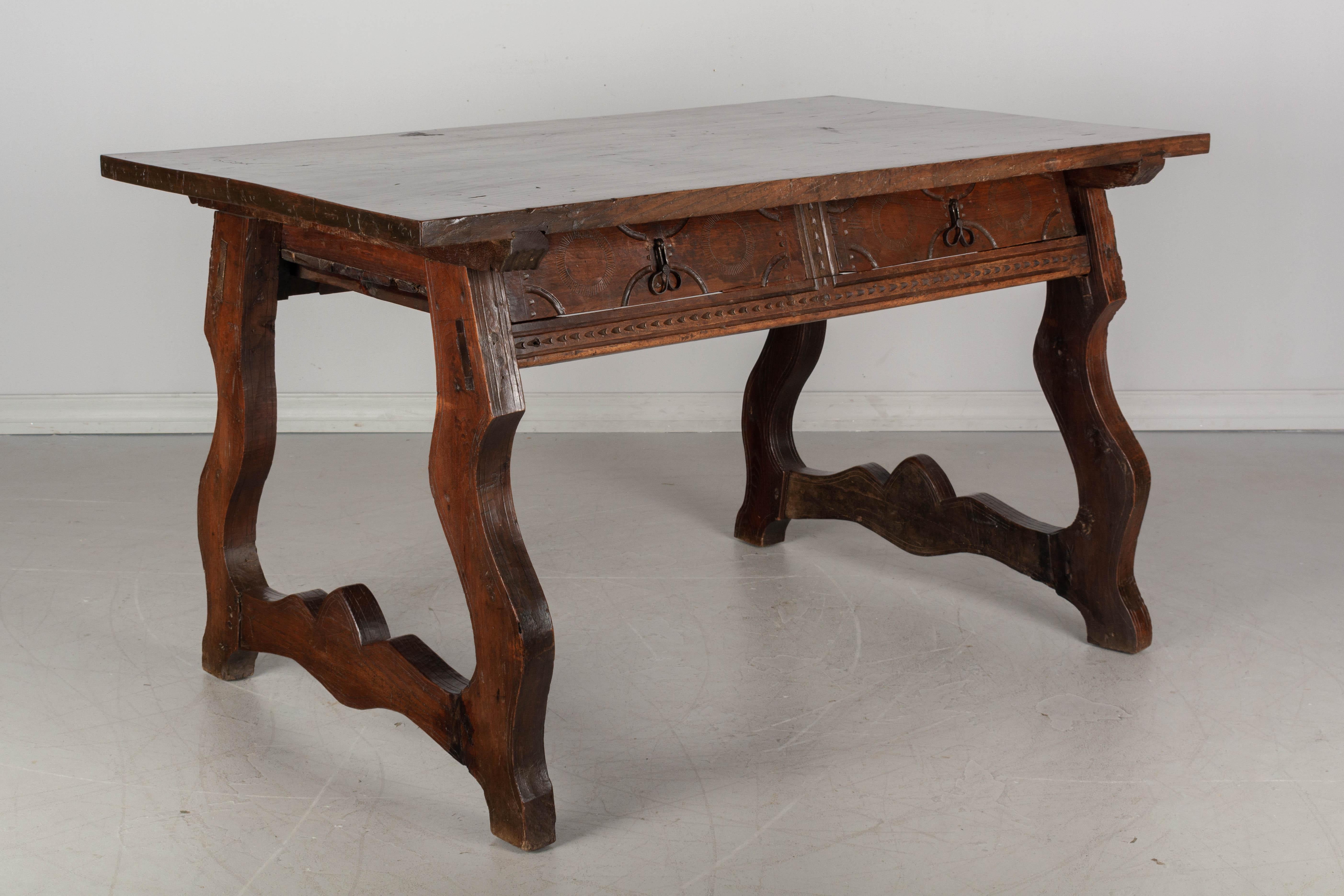 19th Century Spanish Baroque Writing Table For Sale at 1stDibs