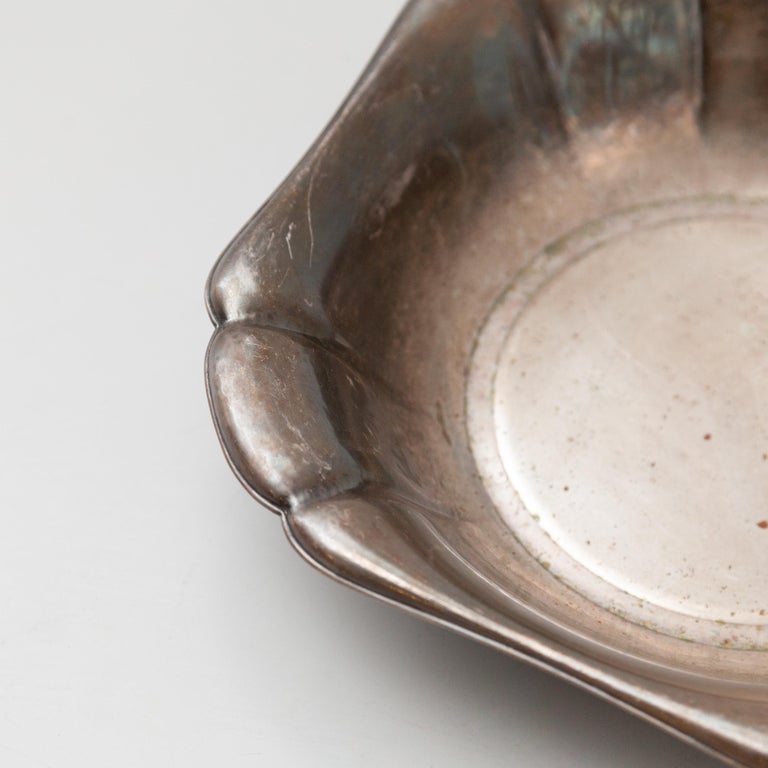 19th Century Spanish Traditional Metal Plate For Sale at 1stDibs