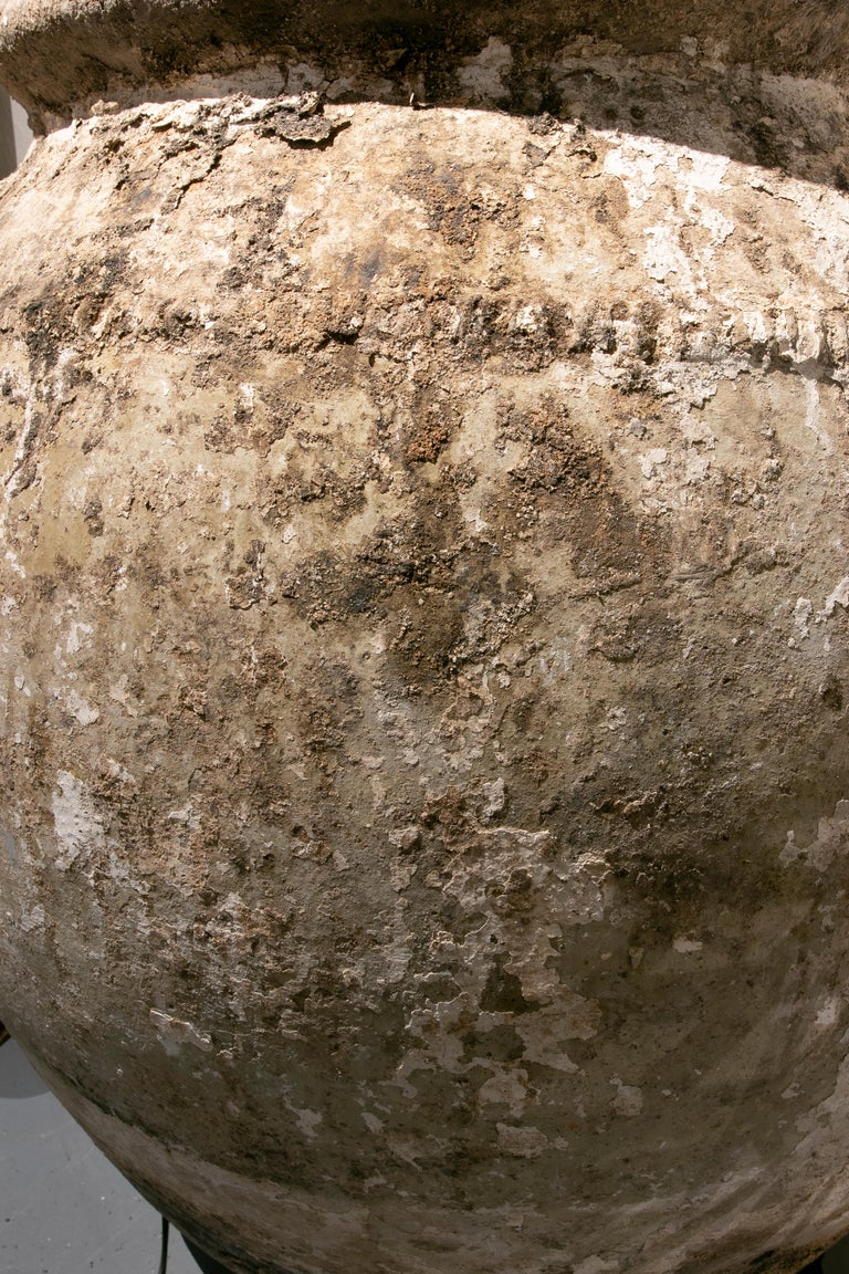 19th Century Spanish Whitewashed Ceramic Jar For Sale at 1stDibs