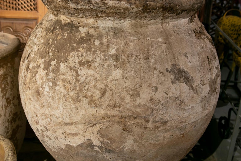 19th Century Spanish Whitewashed Ceramic Large Jar For Sale at 1stDibs