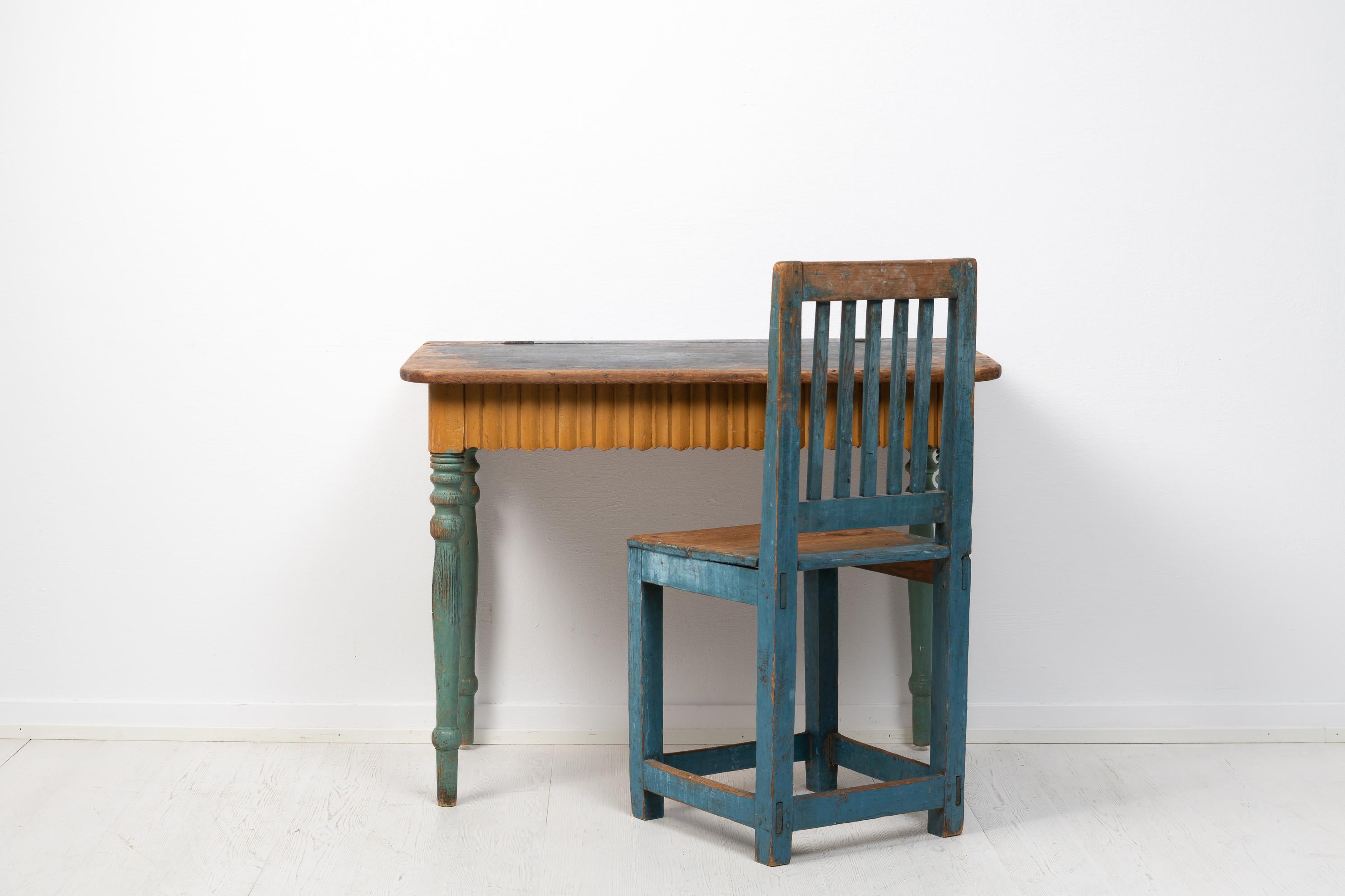 19th Century Swedish Folk Art Table For Sale at 1stDibs