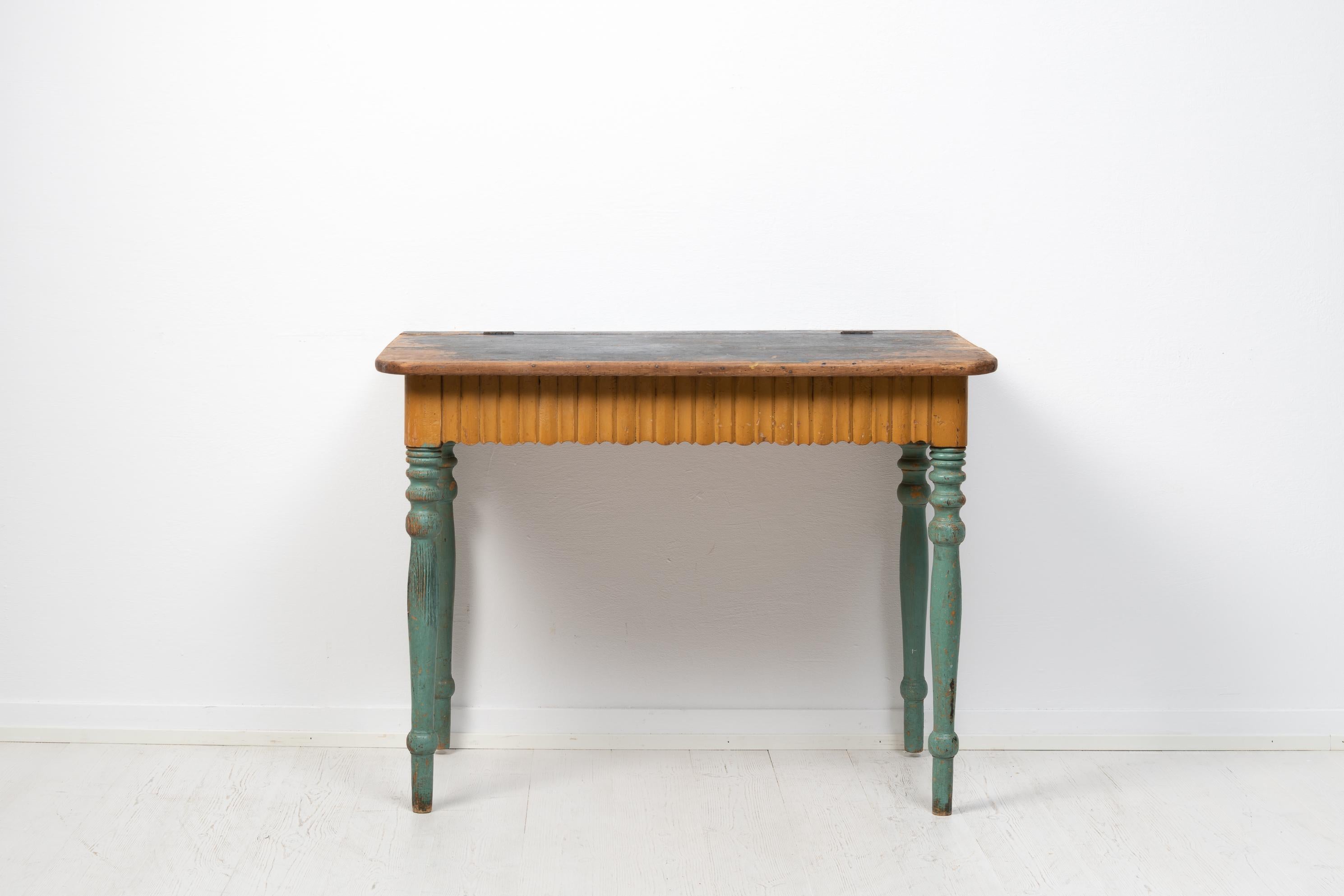19th Century Swedish Folk Art Table For Sale at 1stDibs