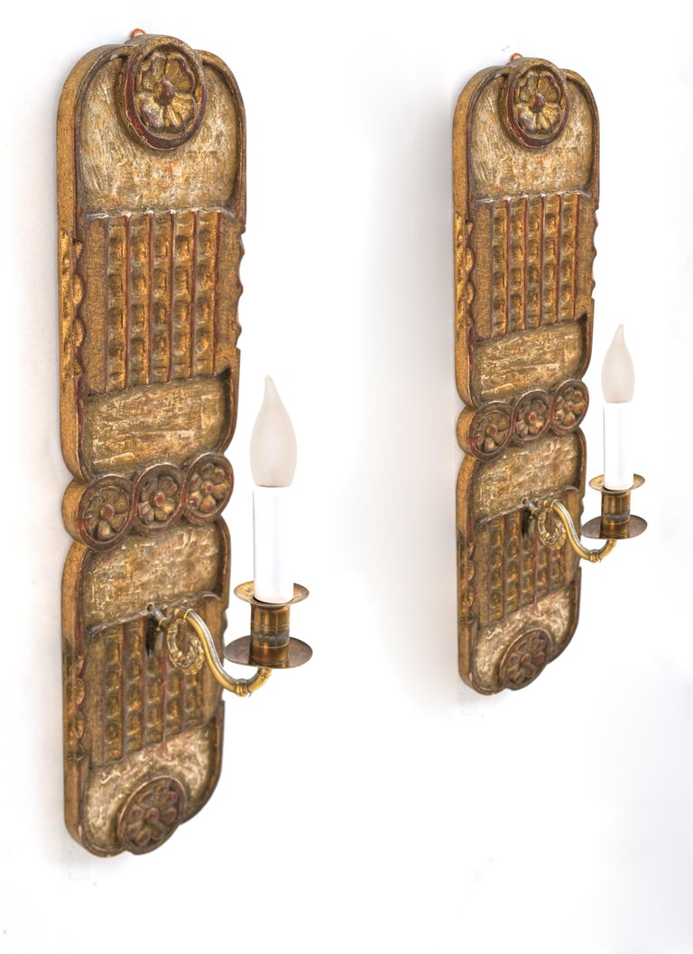 19th Century Swedish Hand Carved Wooden Sconces For Sale at 1stDibs
