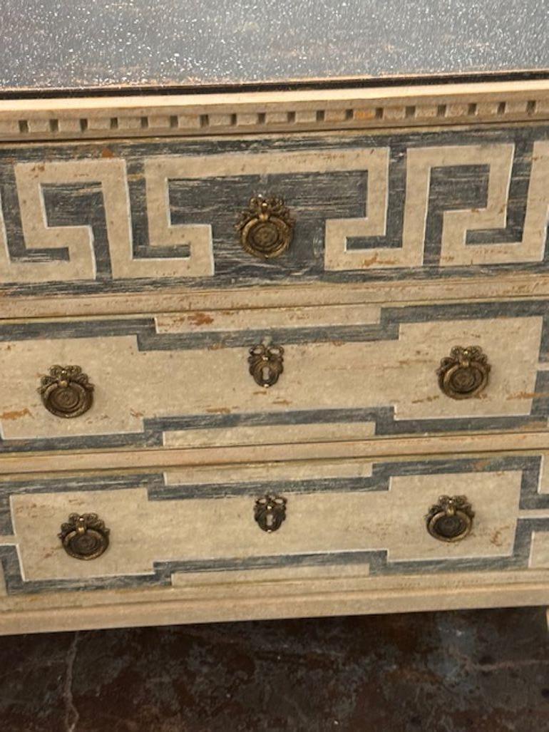 19th Century Swedish Painted Neo-Classical Style Chest For Sale at 1stDibs