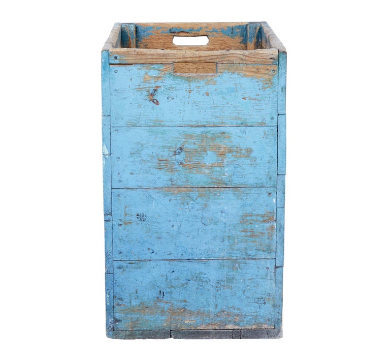 19th Century Swedish Pine Log Box For Sale at 1stDibs