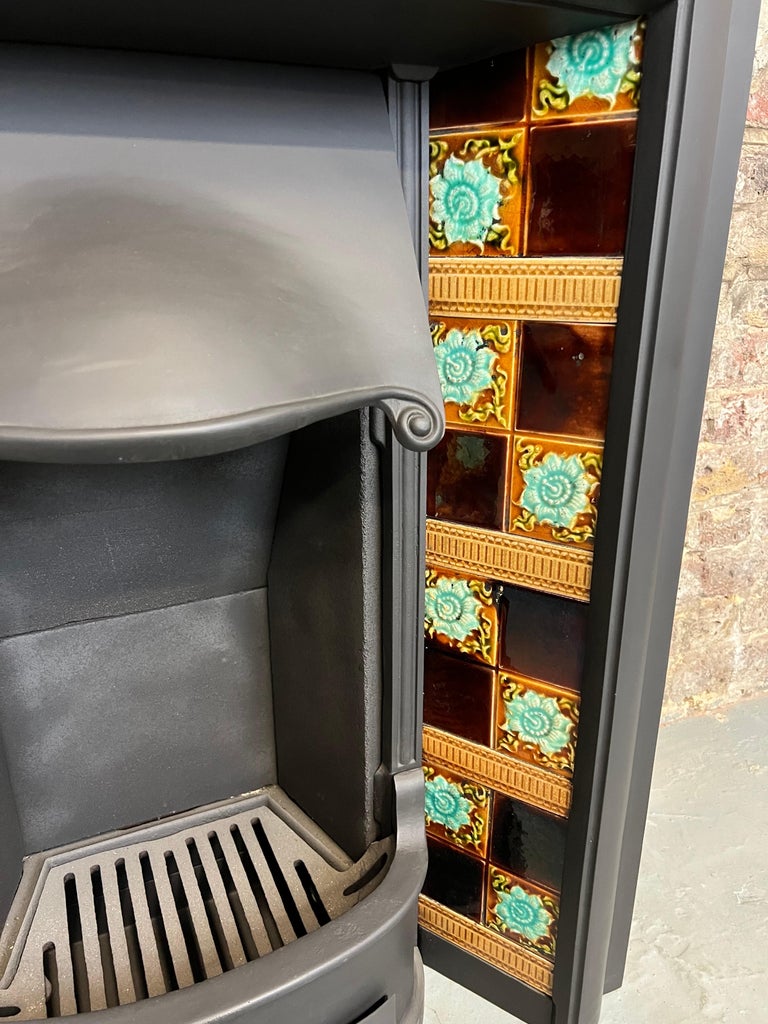 19th Century Tiled Cast Iron Fireplace Insert For Sale at 1stDibs