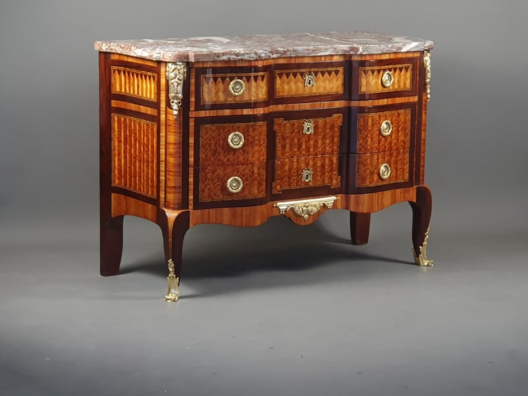 19th Century Transition Style Commode For Sale at 1stDibs