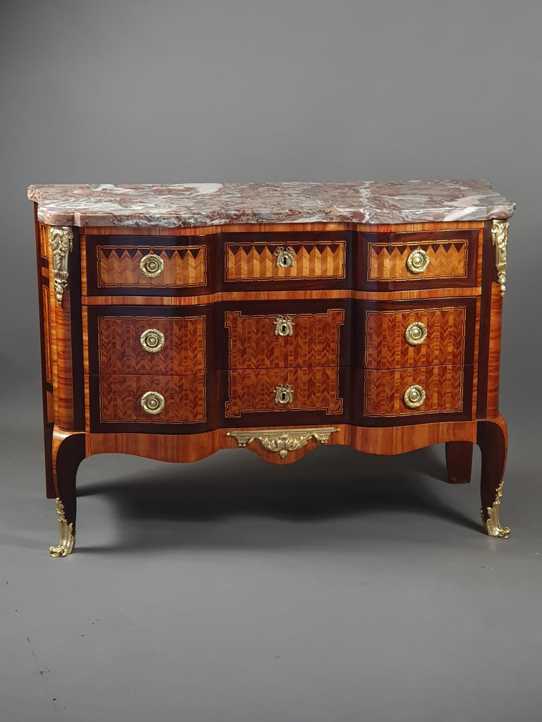 19th Century Transition Style Commode For Sale at 1stDibs