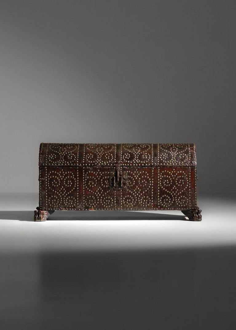 19th Century Trunk in Studded Leather and Solid Wood For Sale at 1stDibs