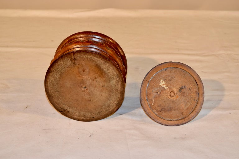 19th Century Turned Lidded Treen Box For Sale at 1stDibs