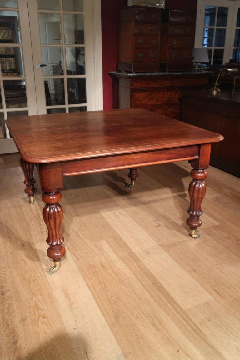 19th Century Victorian Dining Table For Sale at 1stDibs