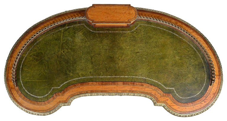 19th Century Victorian Ladies Writing Table For Sale at 1stDibs