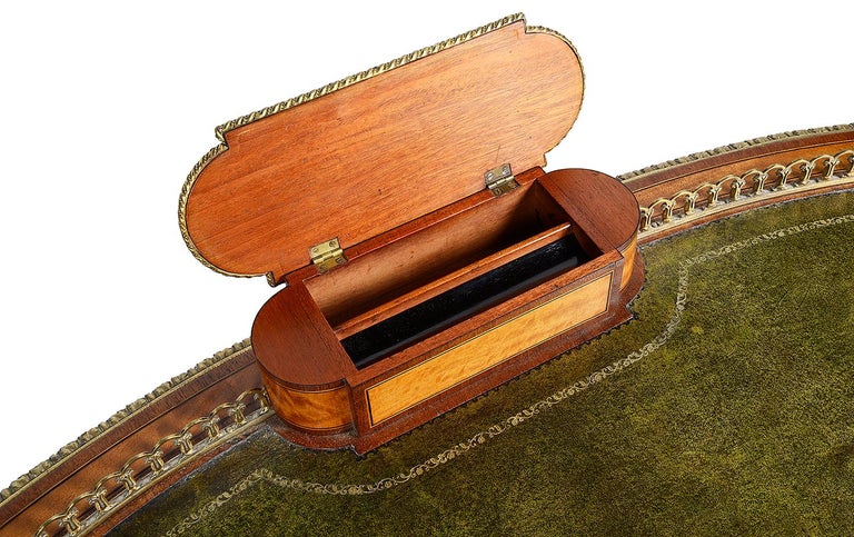 19th Century Victorian Ladies Writing Table For Sale at 1stDibs