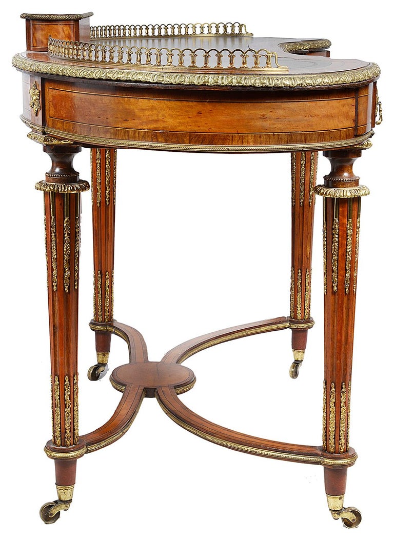 19th Century Victorian Ladies Writing Table For Sale at 1stDibs