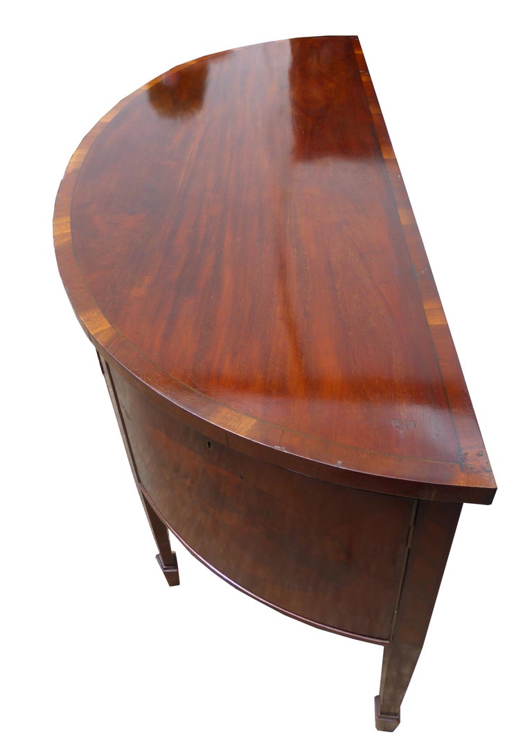 19th Century Victorian Mahogany Bow Front Sideboard at 1stDibs