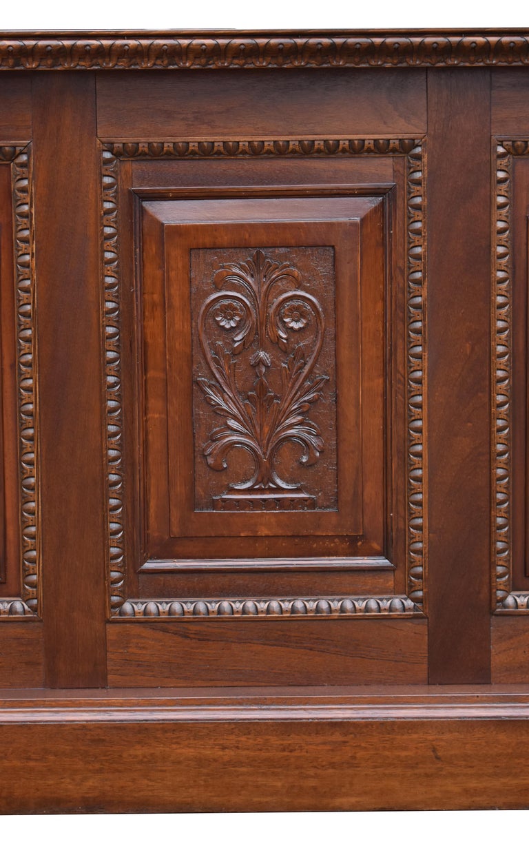 19th Century Victorian Mahogany Front and Back Bar For Sale at 1stDibs