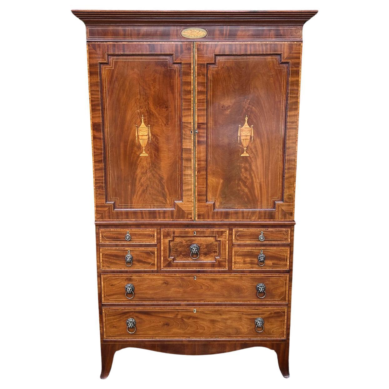 19th Century Mahogany Chest Of Drawers For Sale at 1stDibs