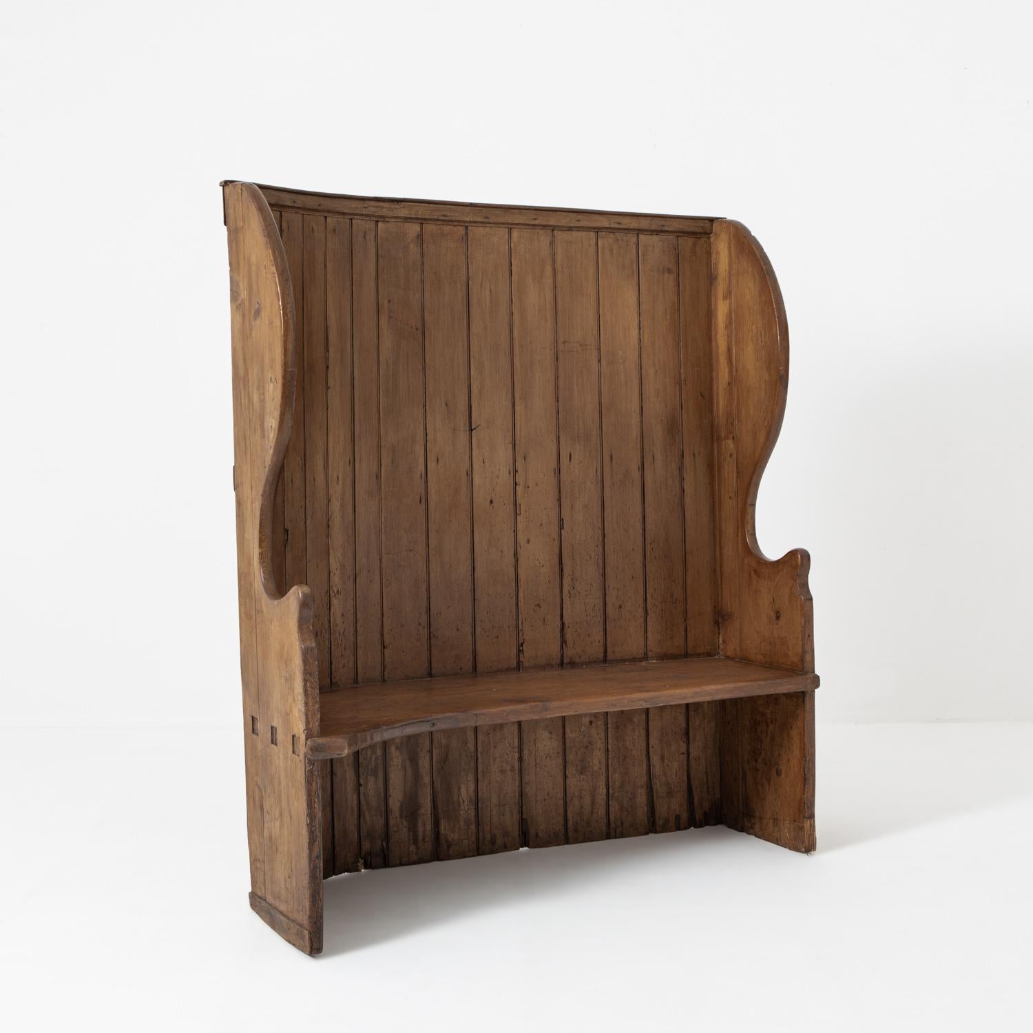 19th Century Victorian Pine Settle For Sale at 1stDibs