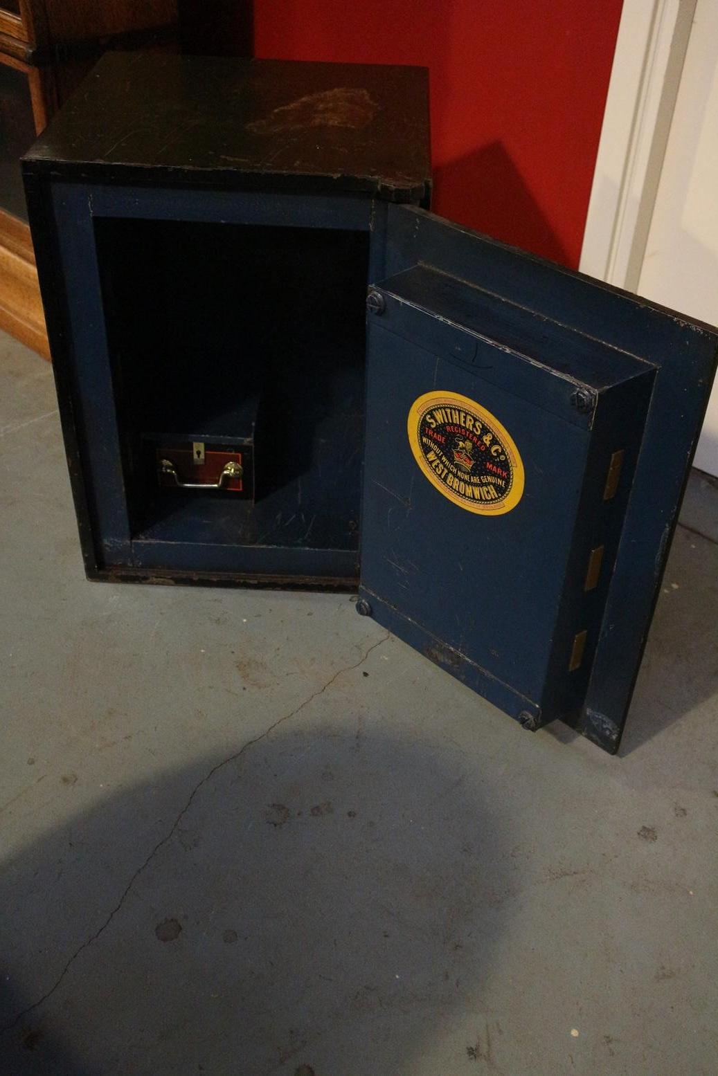19th Century Victorian Safe at 1stDibs | victorian safes, milners 212 ...