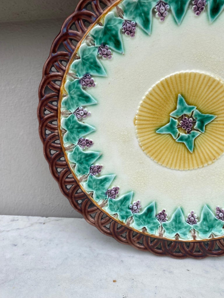 19th Century Wedgwood Majolica Reticulated Plate For Sale at 1stDibs