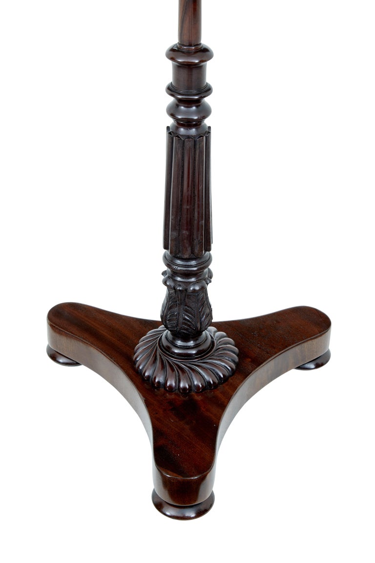 19th Century William IV Mahogany Pole Screen For Sale at 1stDibs