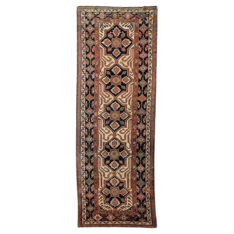 19th Century Wool Classical Rug Central Diamond Medallion Design For ...
