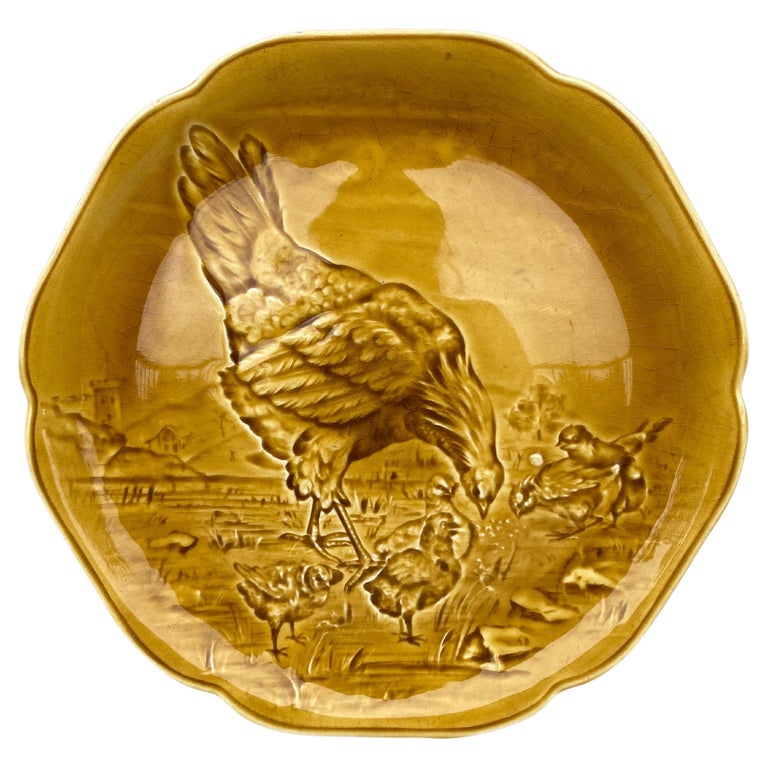 19th Century Yellow Majolica Hen and Chicks Plate Choisy Le Roi For ...