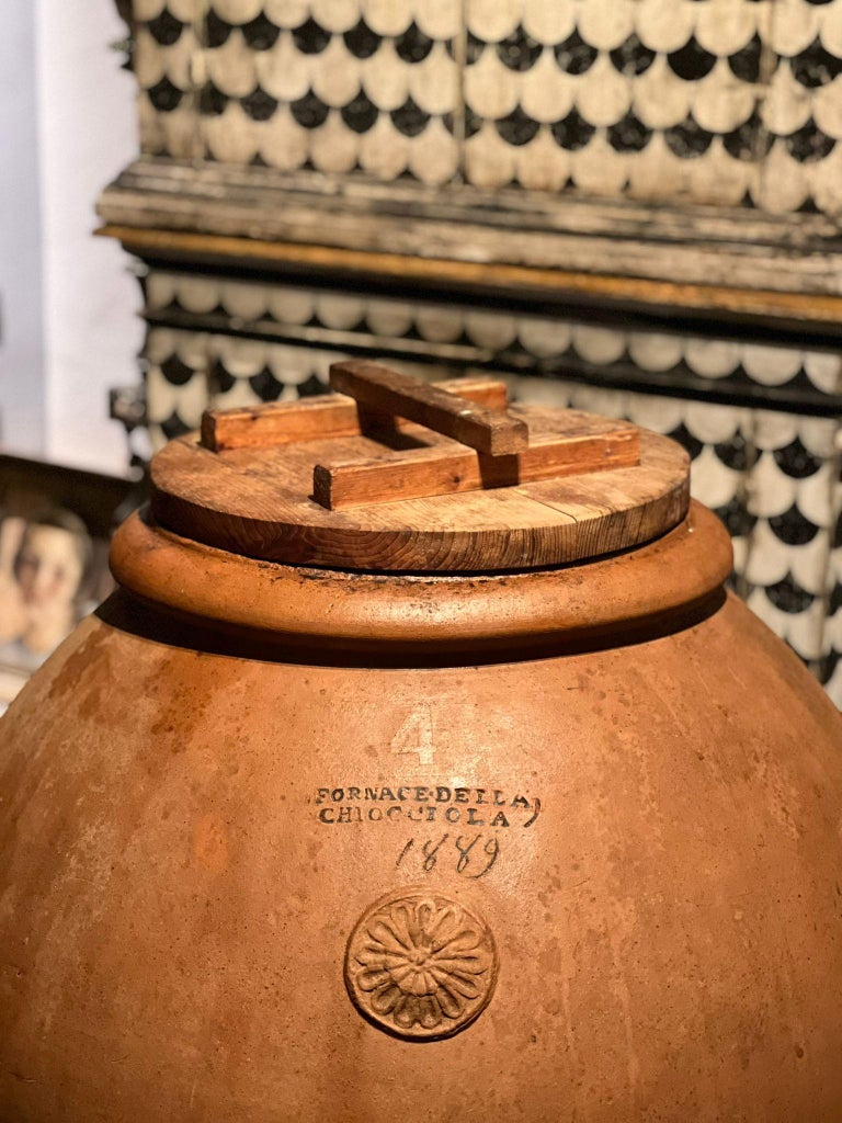 19th Pair of Tuscan Terracotta Jars For Sale at 1stDibs