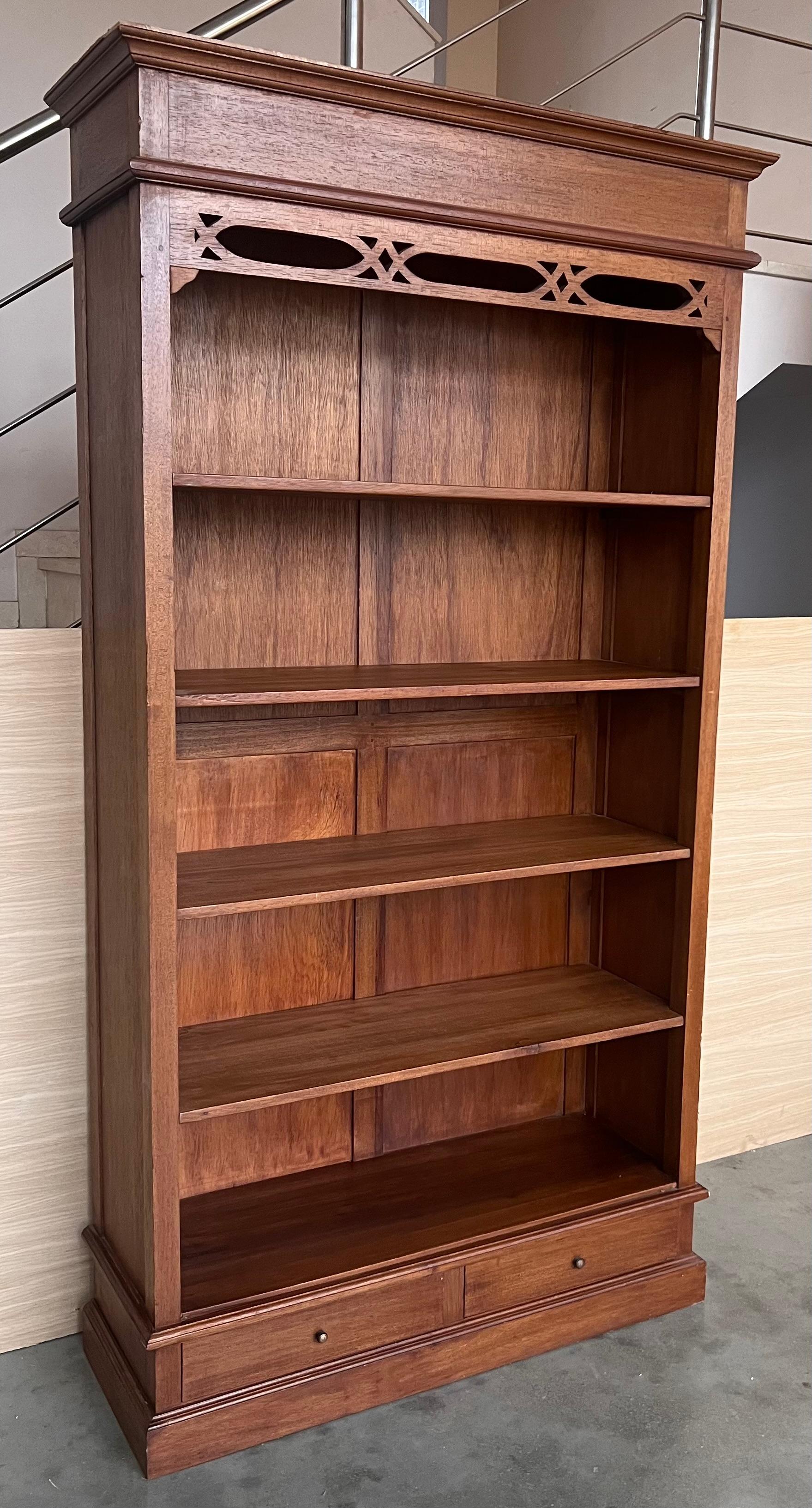 19th Solid Oak Bookcase or Etagere with Five Shelves For Sale at 1stDibs