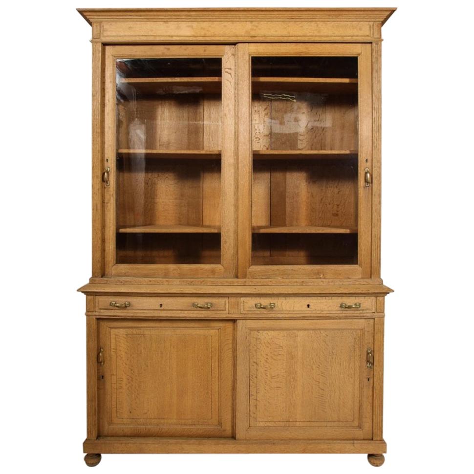 18th Century French Bookcase made of Oak at 1stDibs