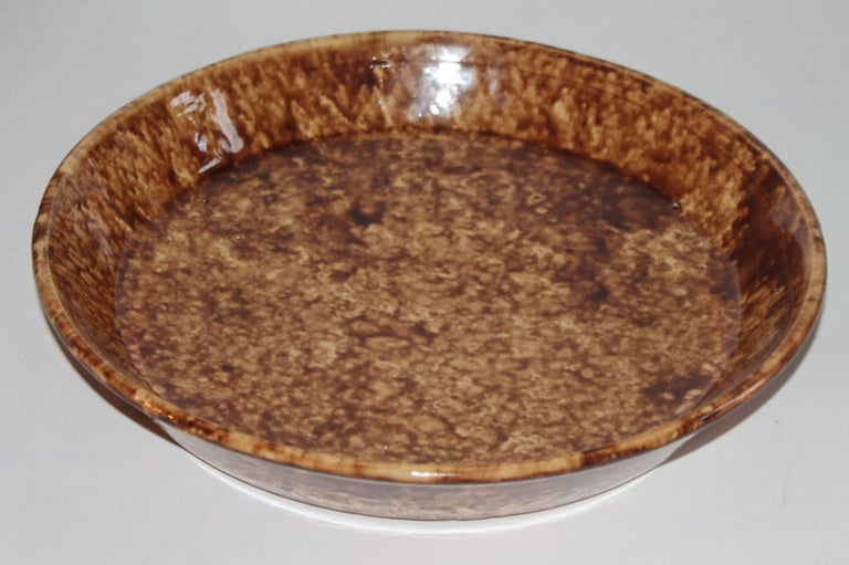 19th Century Bennington Sponge Large Pie Plate For Sale at 1stDibs