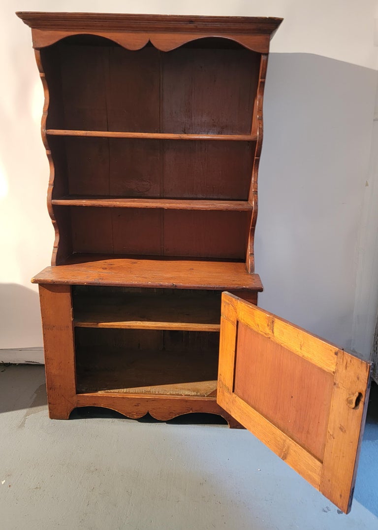 19thc Early Pine Step Back Cupboard For Sale at 1stDibs