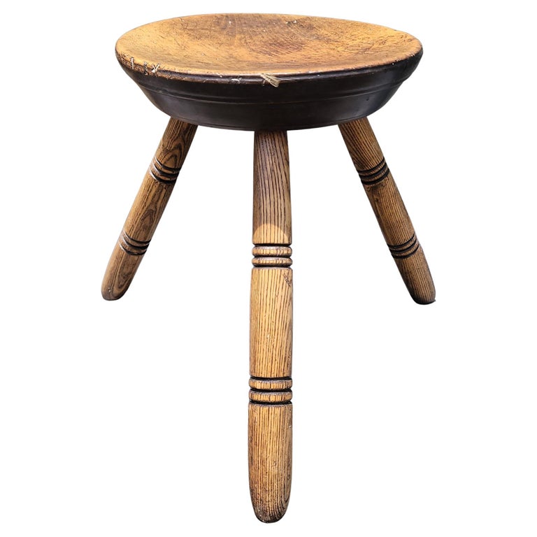 19Thc Plank Stool With Three Legs For Sale at 1stDibs