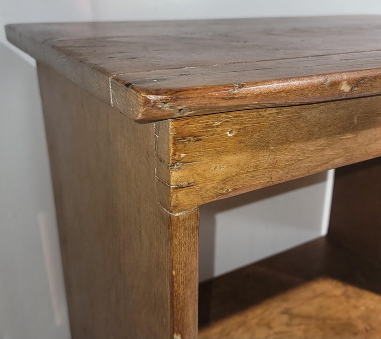 19thc Small Bucket Bench from Pennsylvania For Sale at 1stDibs