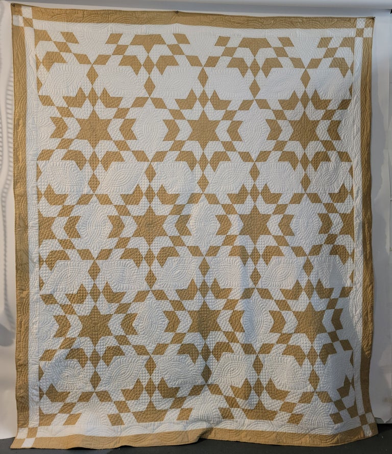 19Thc Tan and White Star Variation Quilt For Sale at 1stDibs