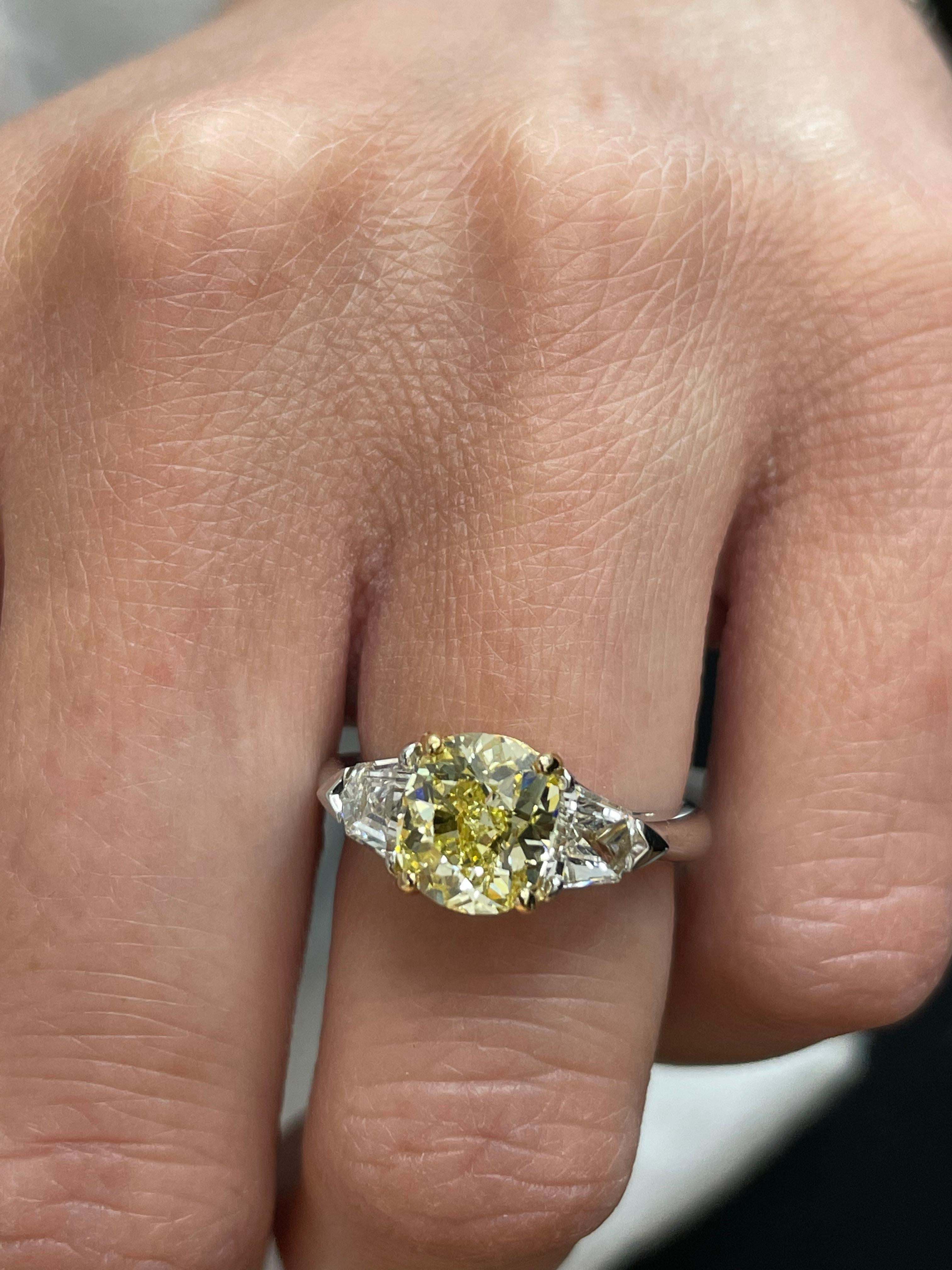 2 Carat Cushion Cut Diamond Fancy Yellow GIA with Side Bullets ...